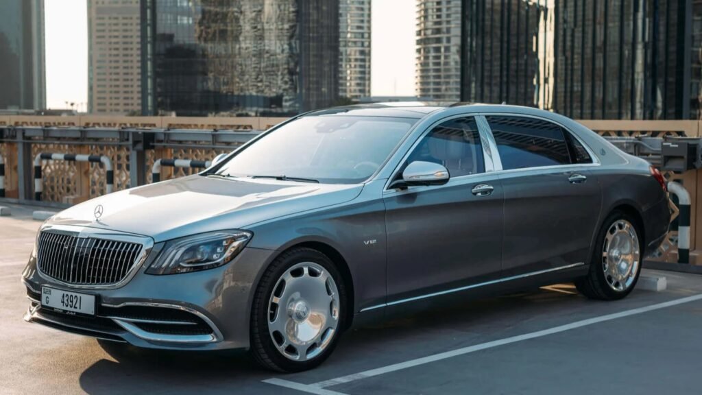 6 Reasons Tourists Prefer Renting a Luxury Mercedes in Dubai